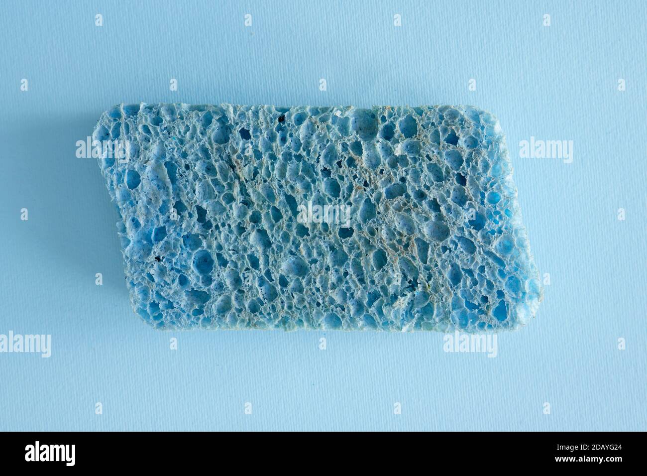 studio photo of a cleaning scourer Stock Photo - Alamy