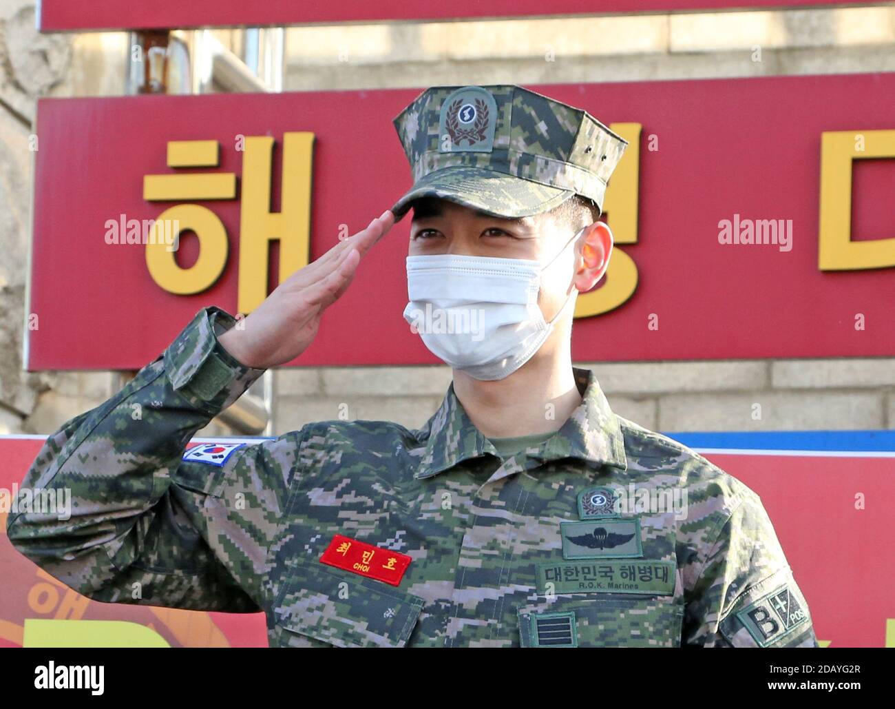 16th Nov, 2020. SHINee's Minho discharged from military Minho, a member ...