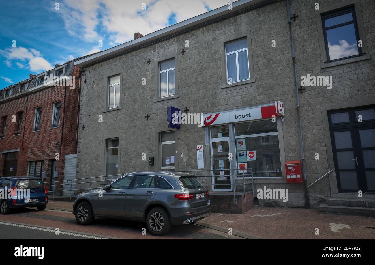 Police station post office hi-res stock photography and images - Alamy