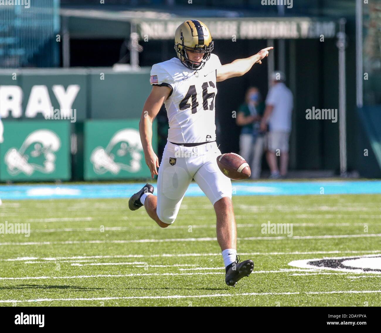 New Orleans, LA, USA. 14th Nov, 2020. Army punter Zach Harding (46 ...