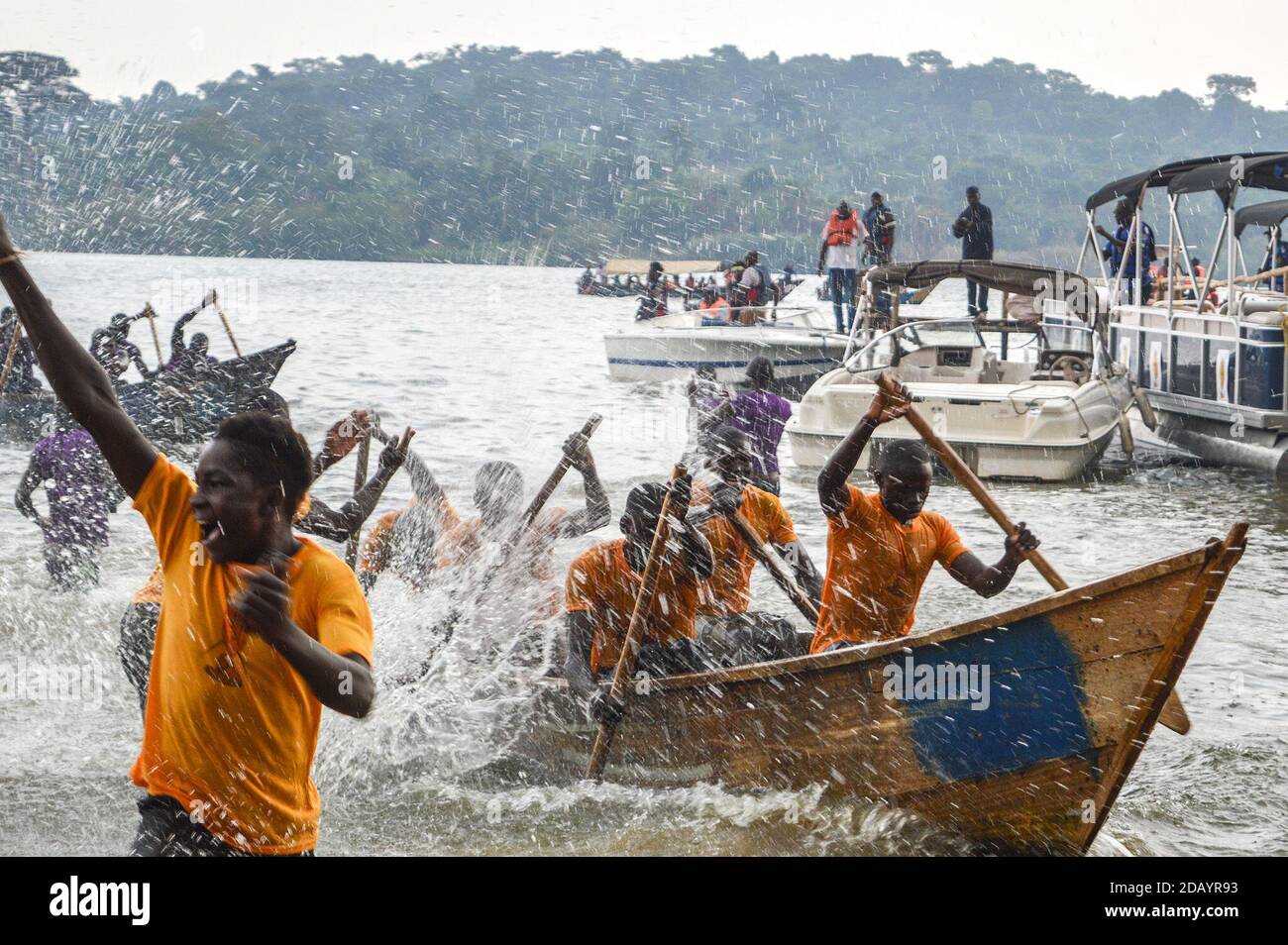 Rowers from the participating counties within the Buganda Kingdom in ...