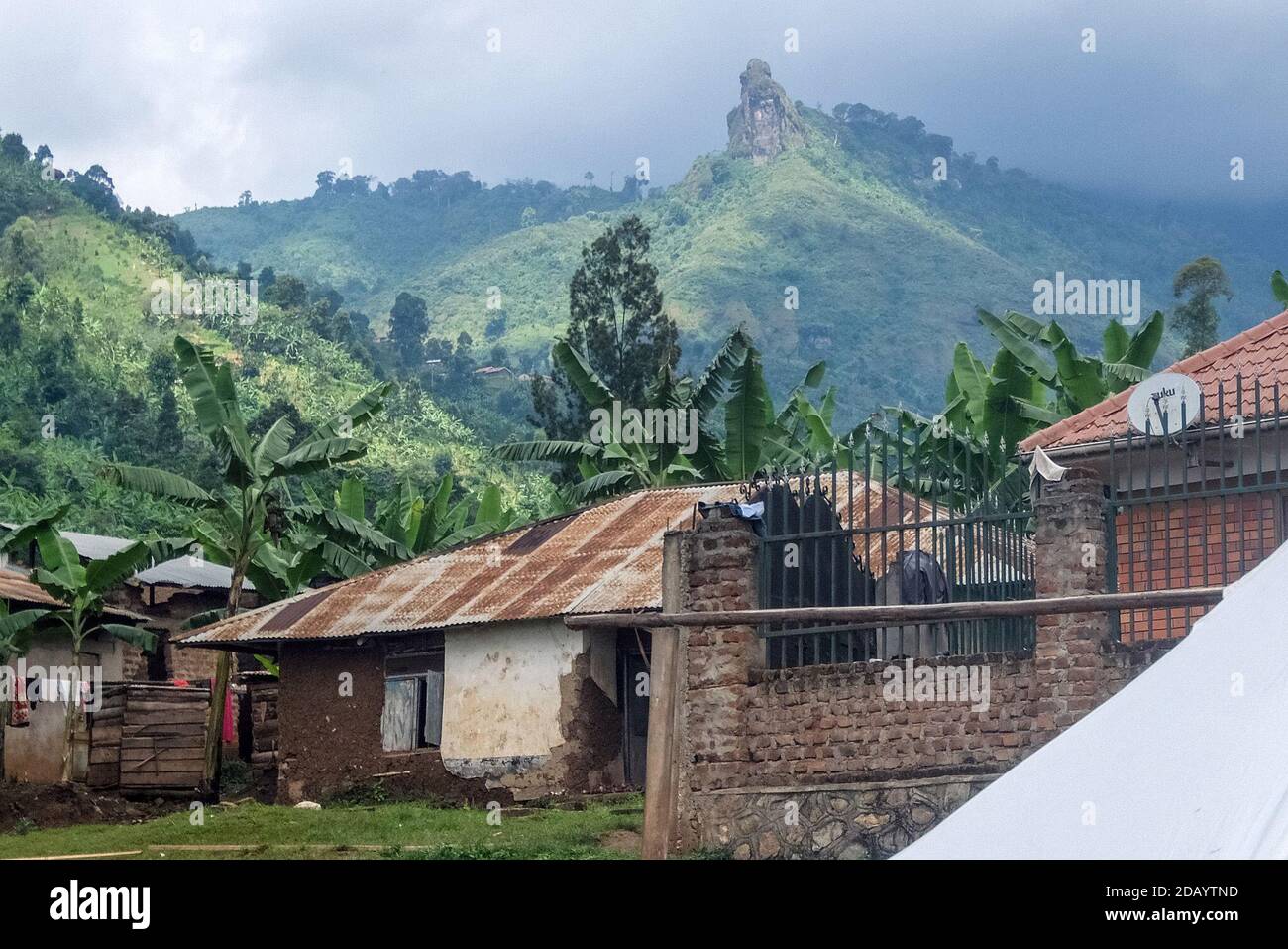 Rain clouds form over the green hills of Bududa, Uganda Stock Photo - Alamy