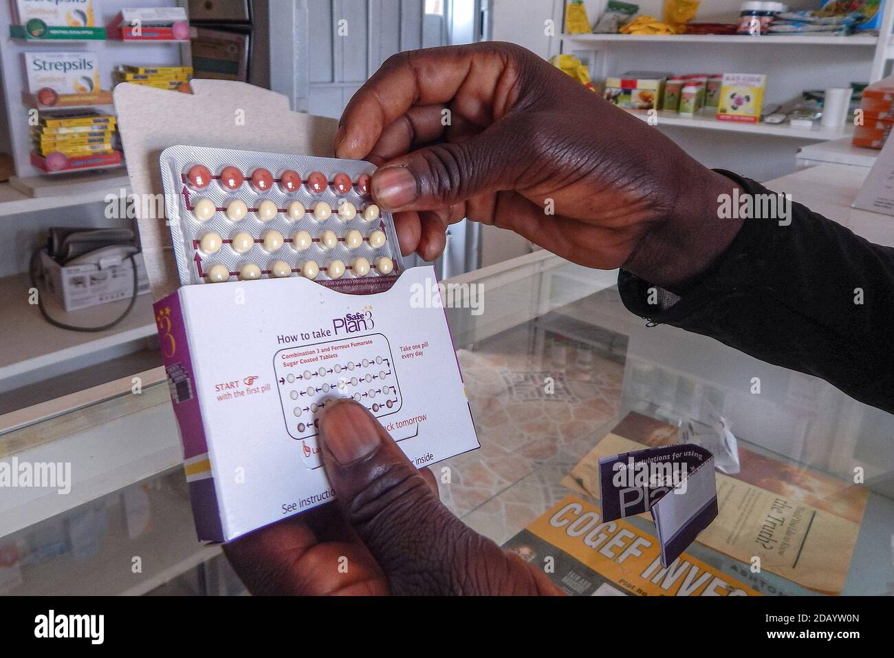 Injectable birth control hi-res stock photography and images - Alamy