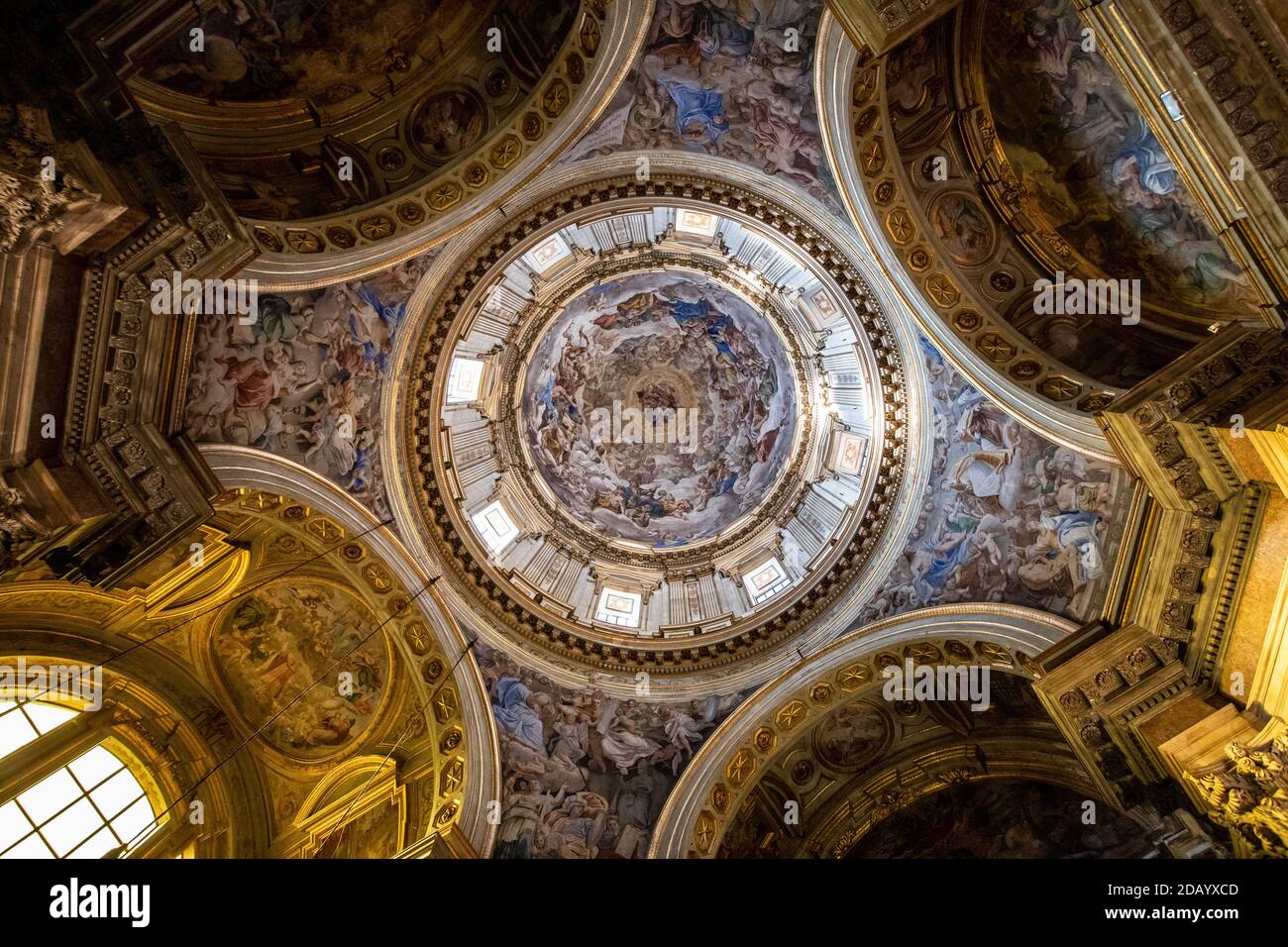 Naples cathedral hi-res stock photography and images - Alamy
