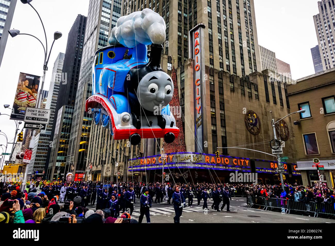 Thomas The Tank Engine floats in the air during Macy's Thanksgiving Day ...