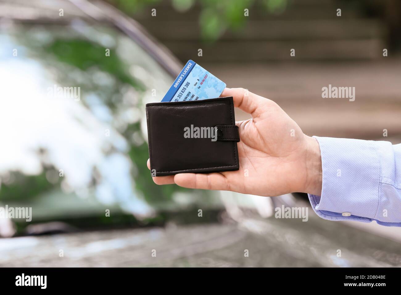 Driving license in the wallet hi-res stock photography and images - Alamy