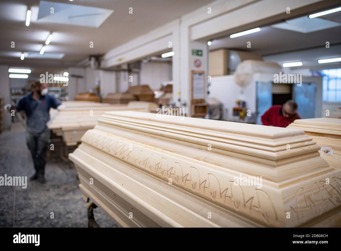 Under pressure from germany hi-res stock photography and images - Alamy