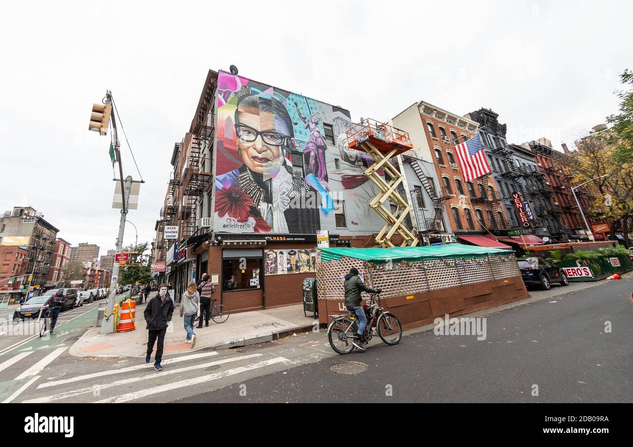 New York, United States. 15th Nov, 2020. ELLE street art standing on ...