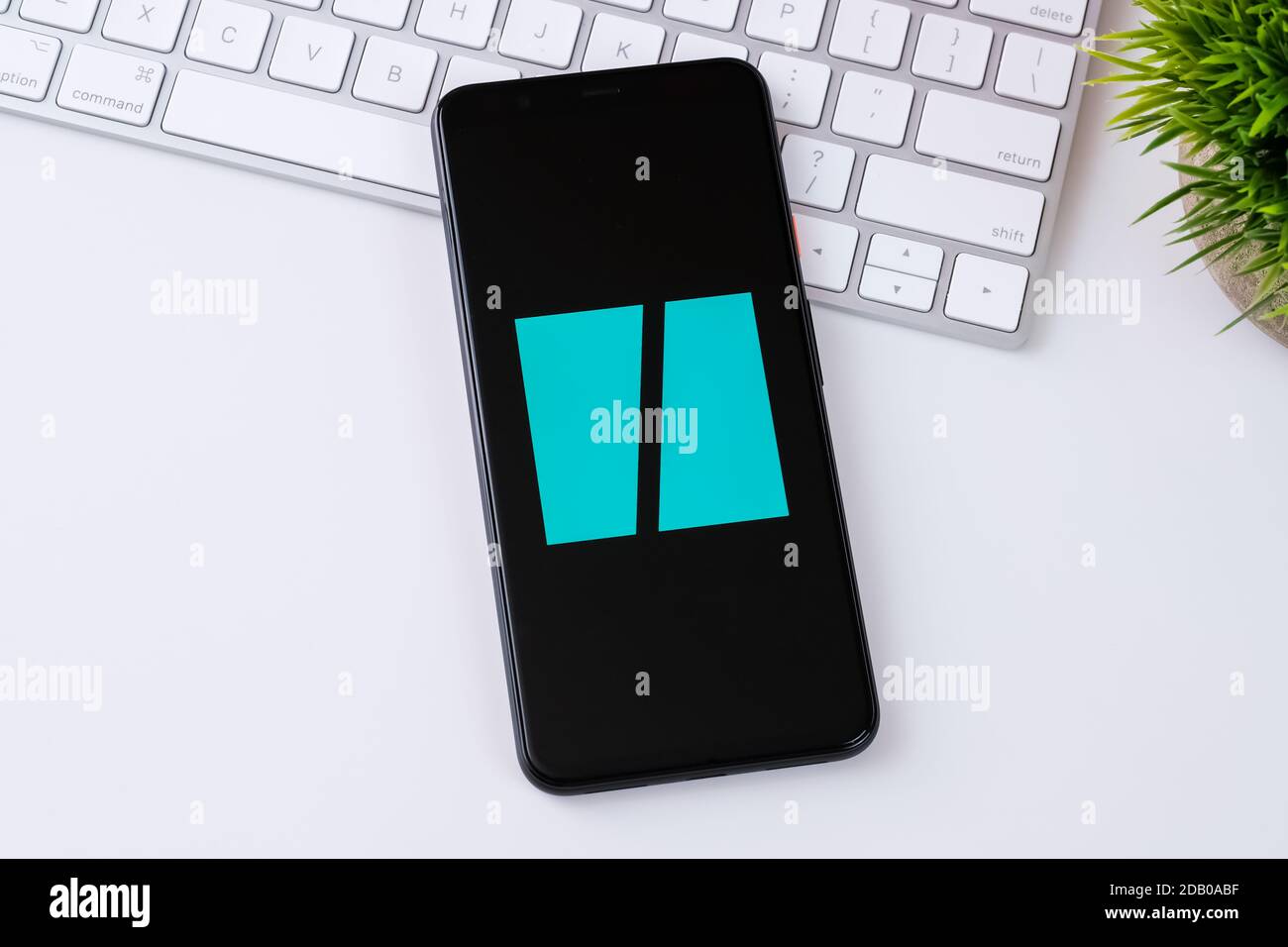 HuffPost app logo on a smartphone screen Stock Photo - Alamy
