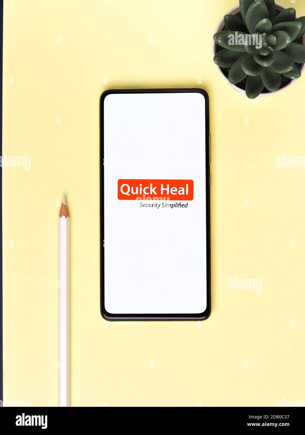 Cybersecurity warning hi-res stock photography and images - Alamy