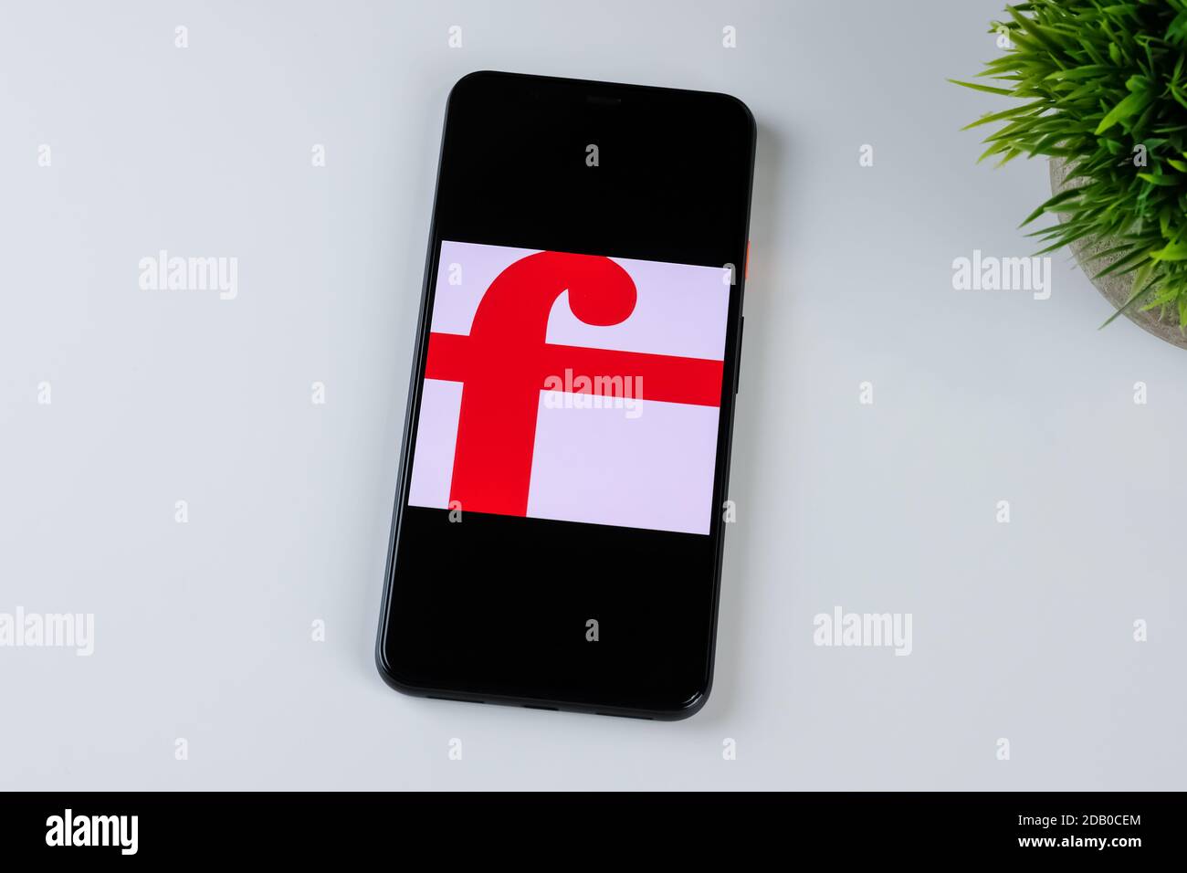 Fry’s app logo on a smartphone screen Stock Photo - Alamy