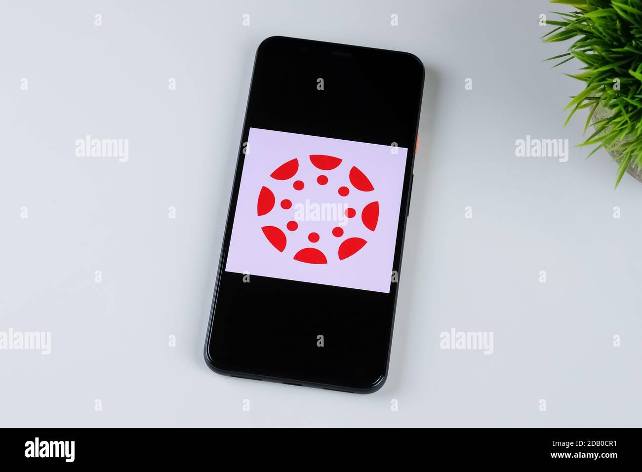 Canvas Student app logo on a smartphone screen Stock Photo - Alamy