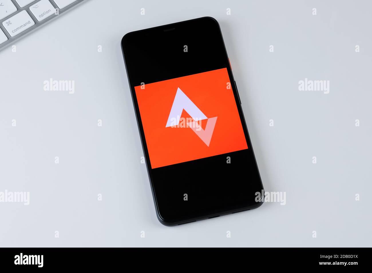 Strava app logo on a smartphone screen Stock Photo - Alamy