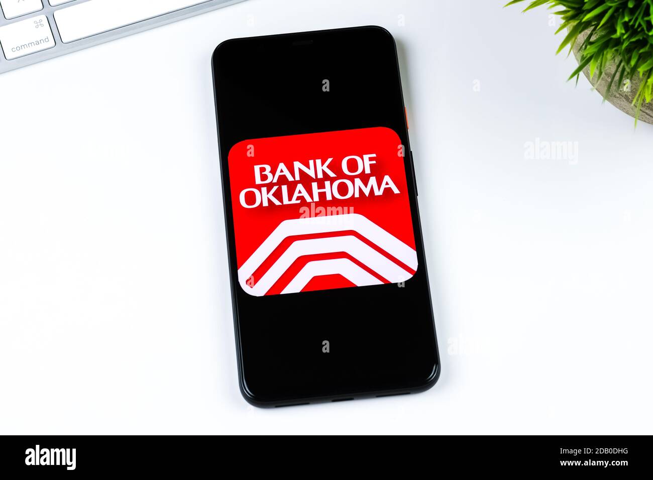 Bank of Oklahoma Mobile app logo on a smartphone screen Stock Photo - Alamy