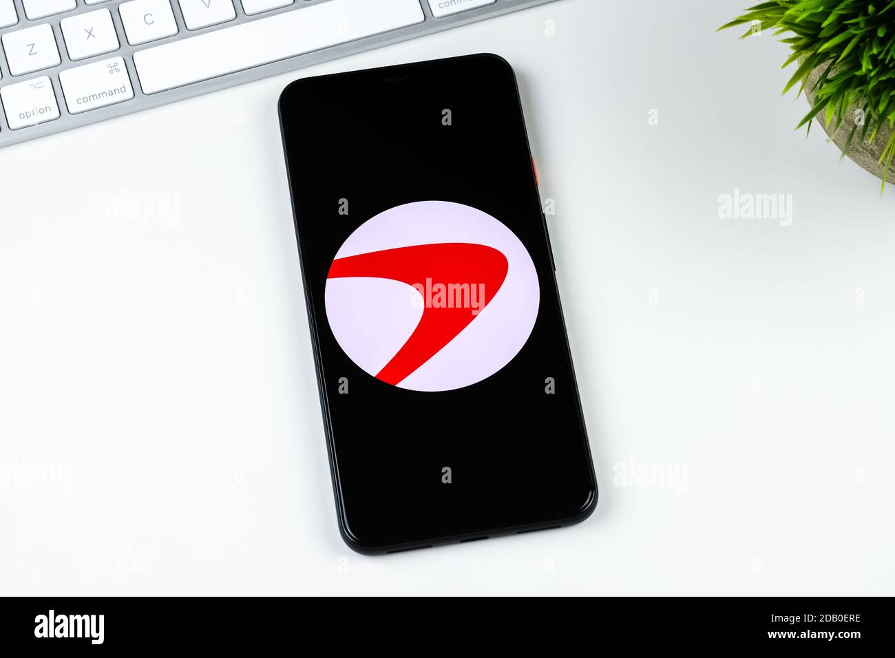 Capital One Mobile app logo on a smartphone screen Stock Photo - Alamy