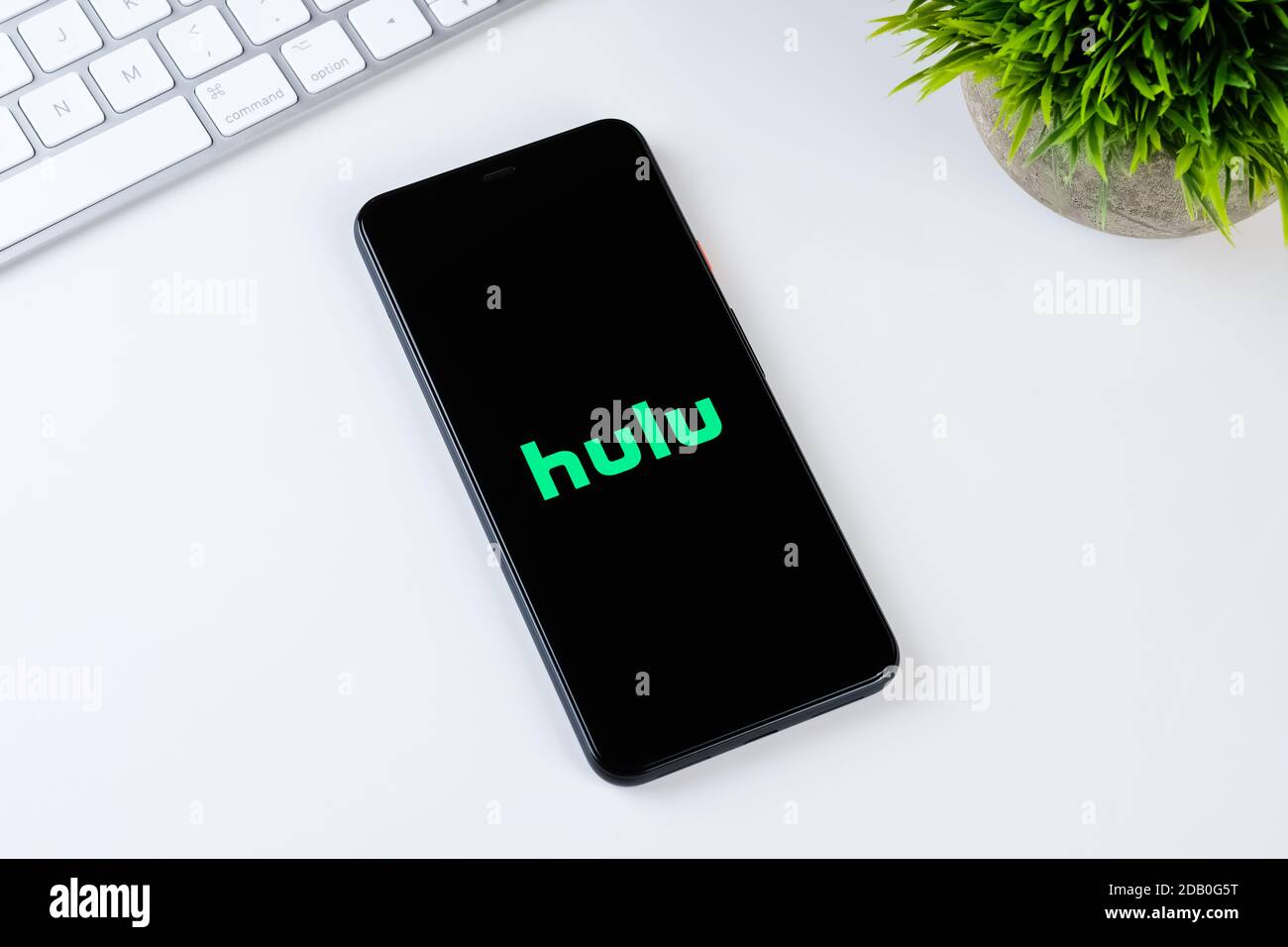 Hulu app logo on a smartphone screen Stock Photo - Alamy