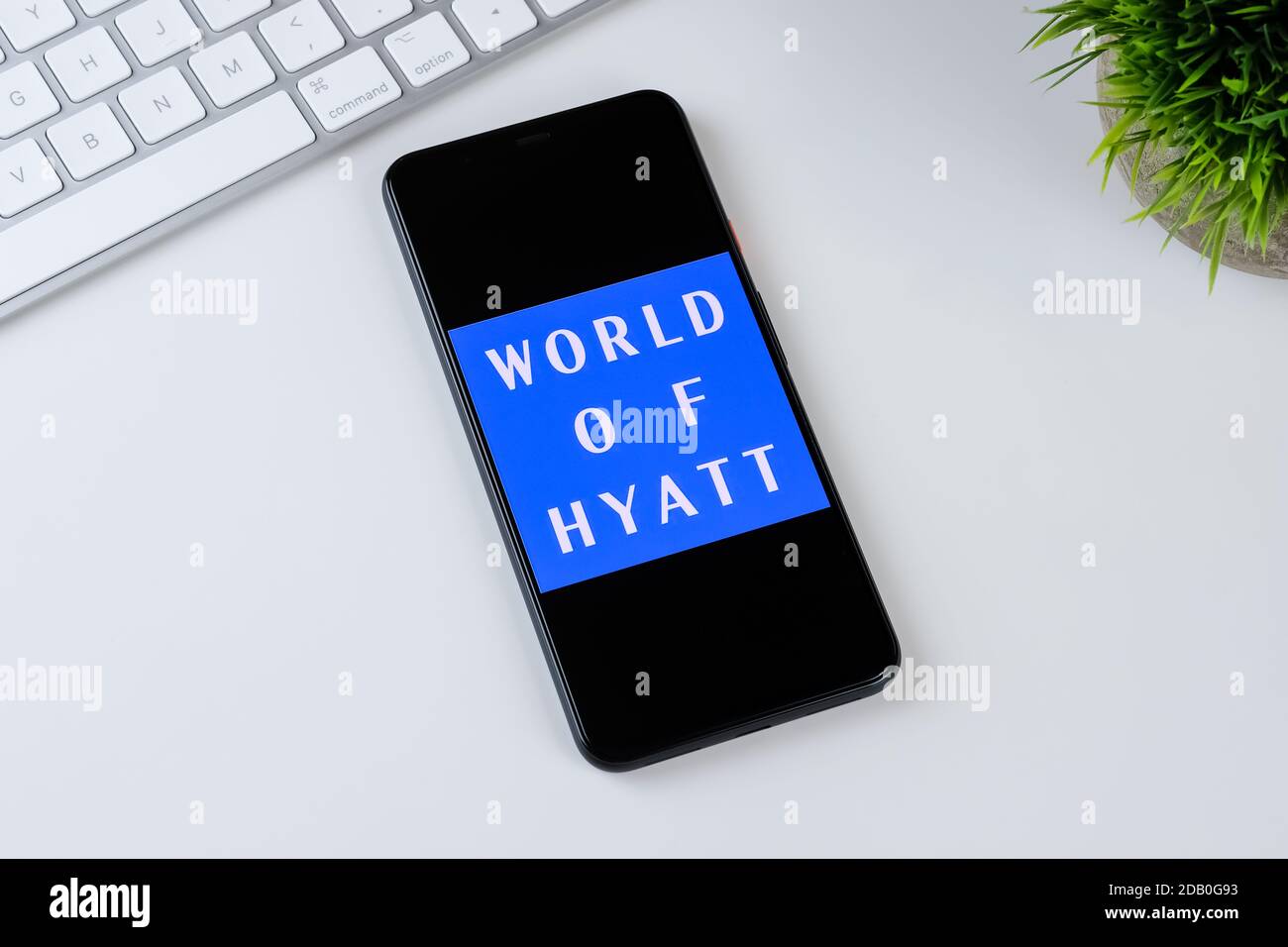 World of Hyatt app logo on a smartphone screen Stock Photo - Alamy