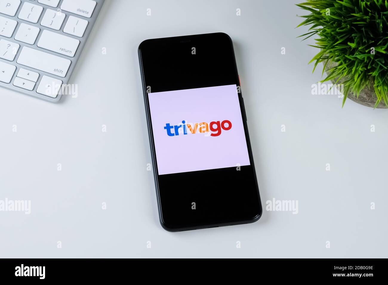 Trivago logo hi-res stock photography and images - Alamy