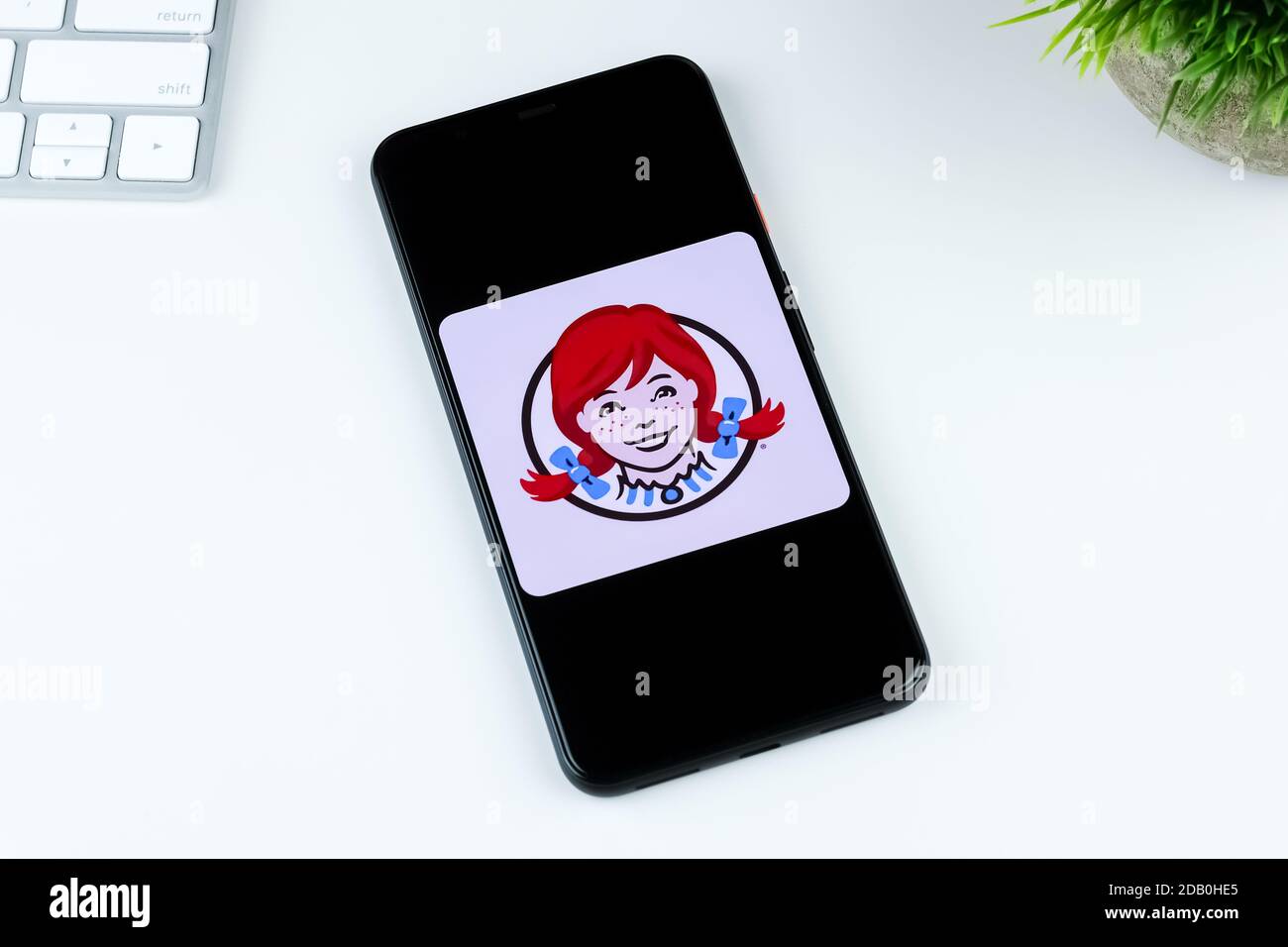 Wendys app logo hi-res stock photography and images - Alamy