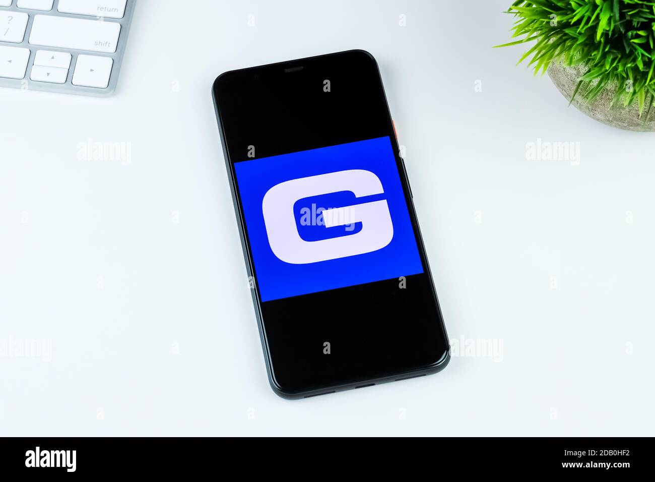 Geico Mobile app logo on a smartphone screen Stock Photo - Alamy
