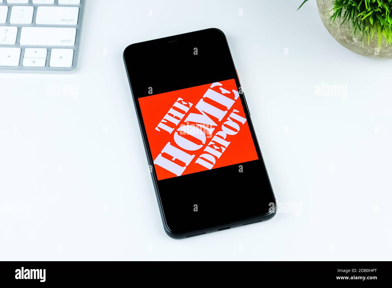 Home depot app hi-res stock photography and images - Alamy