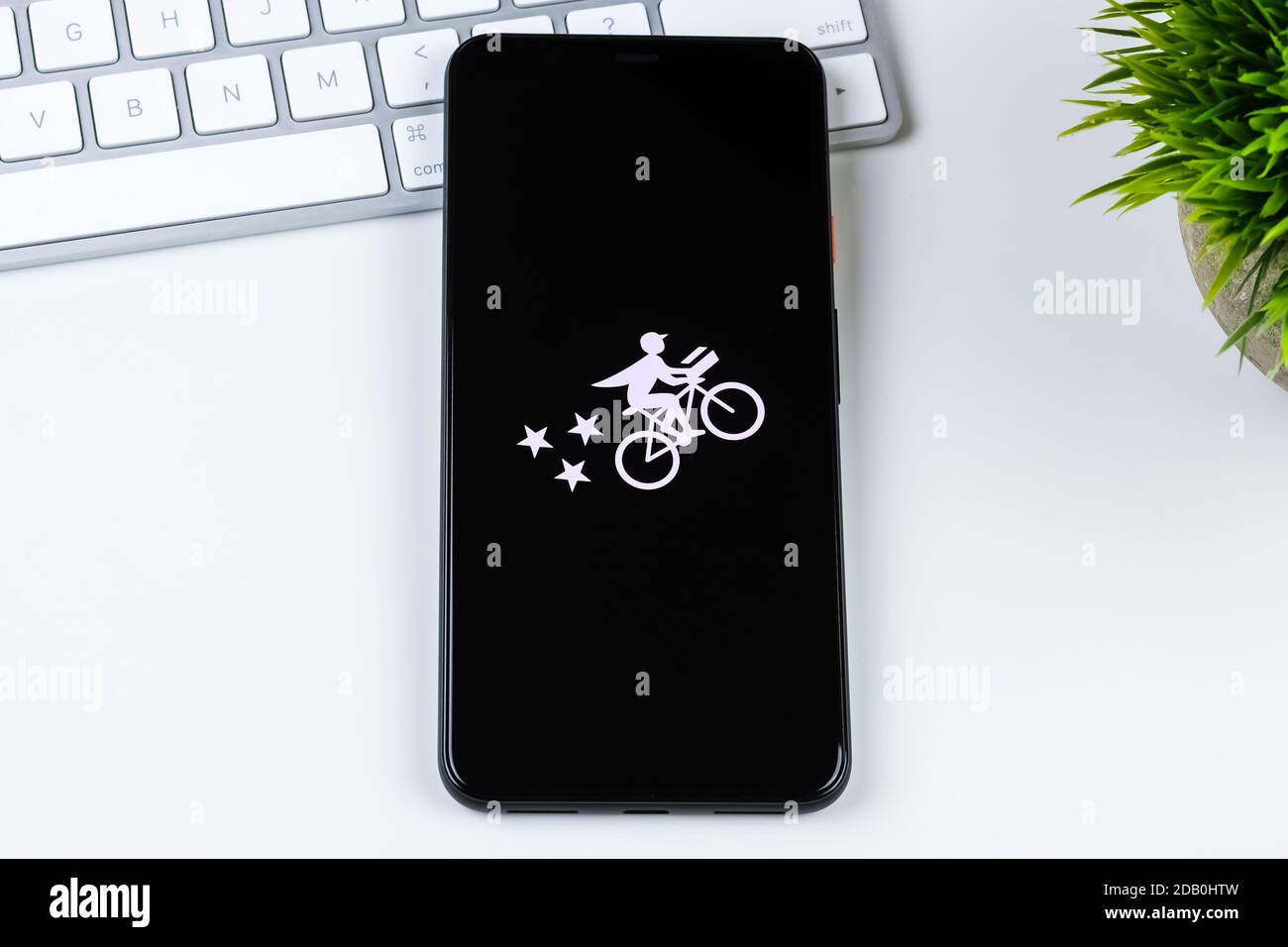 Postmates app logo hi-res stock photography and images - Alamy