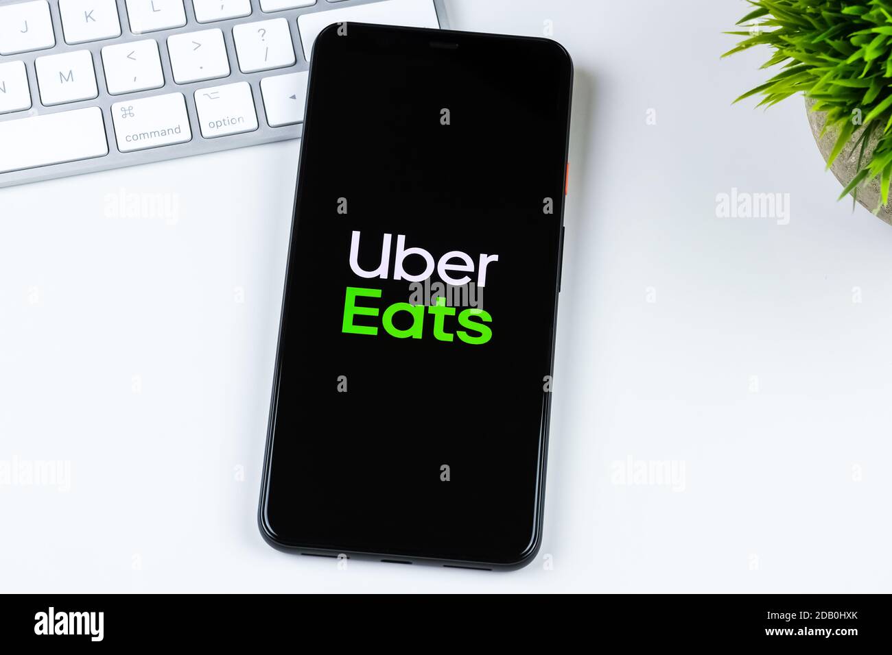 Uber Eats app logo on a smartphone screen Stock Photo - Alamy