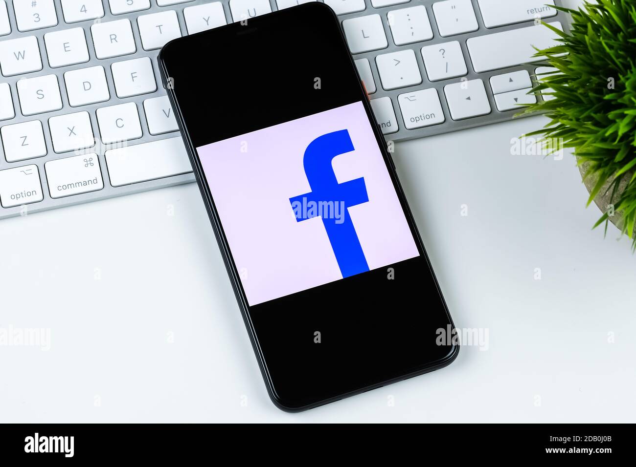 Logo facebook lite hi-res stock photography and images - Alamy