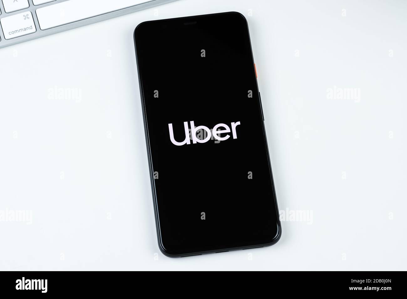 Uber app logo on a smartphone screen Stock Photo - Alamy