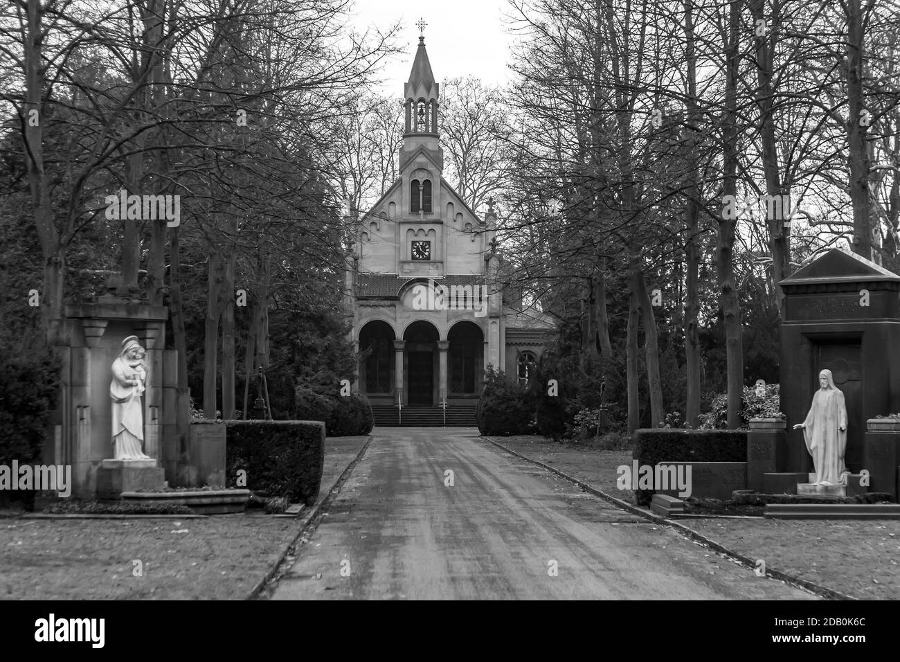 Spooky Old church cemetery graveyard Stock Photo - Alamy