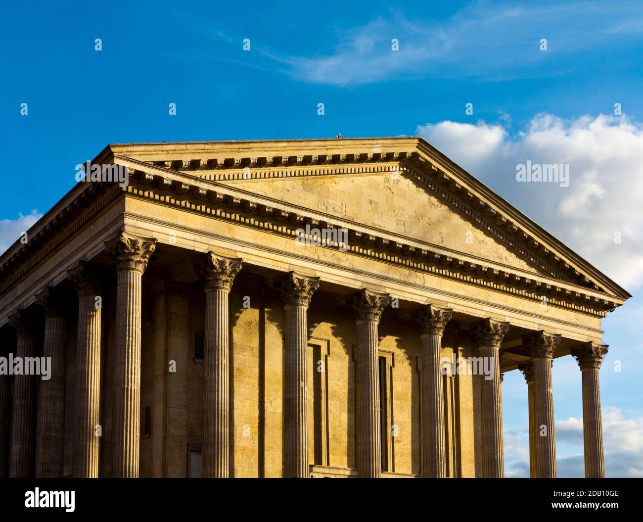 The neo-classical stone facade of Birmingham Town Hall England UK built ...