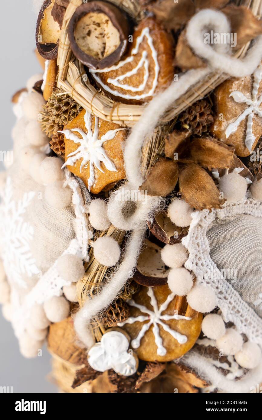 Christmas tree table cones mini decoration for new year celebration ...