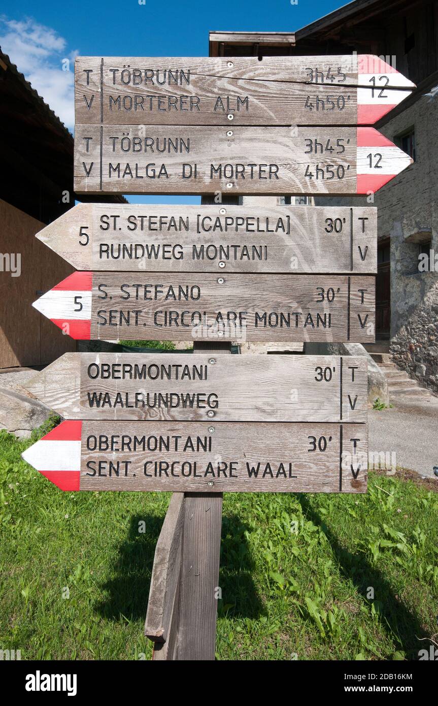 Wooden path signs in Morter village, Martell Valley (Martelltal ...