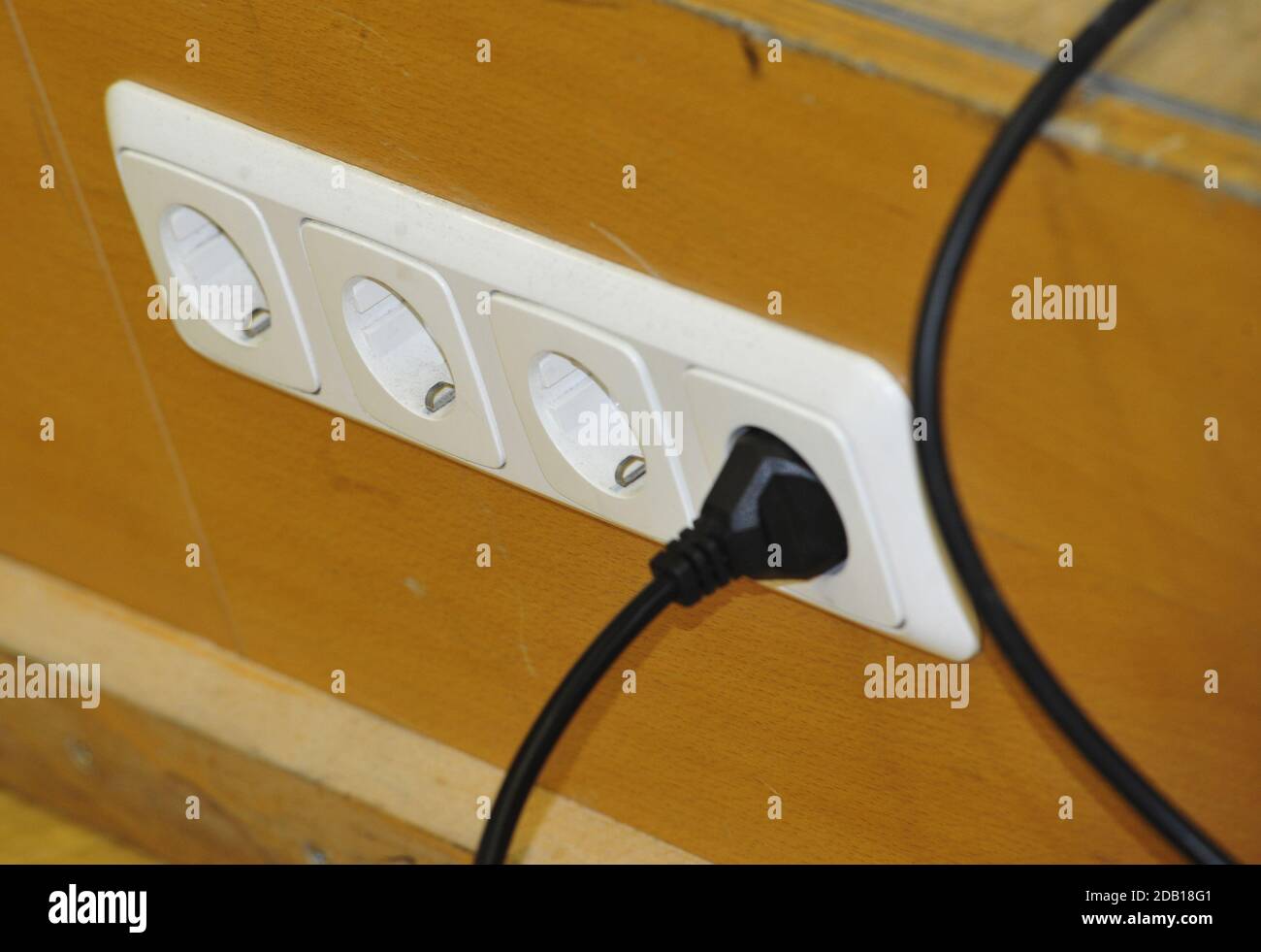 220 Volt power socket and cable, power supply at home and in the office ...