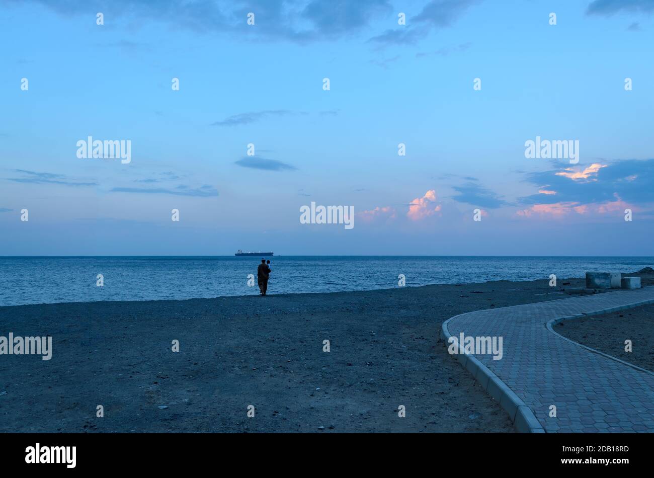 Omani ship hi-res stock photography and images - Alamy