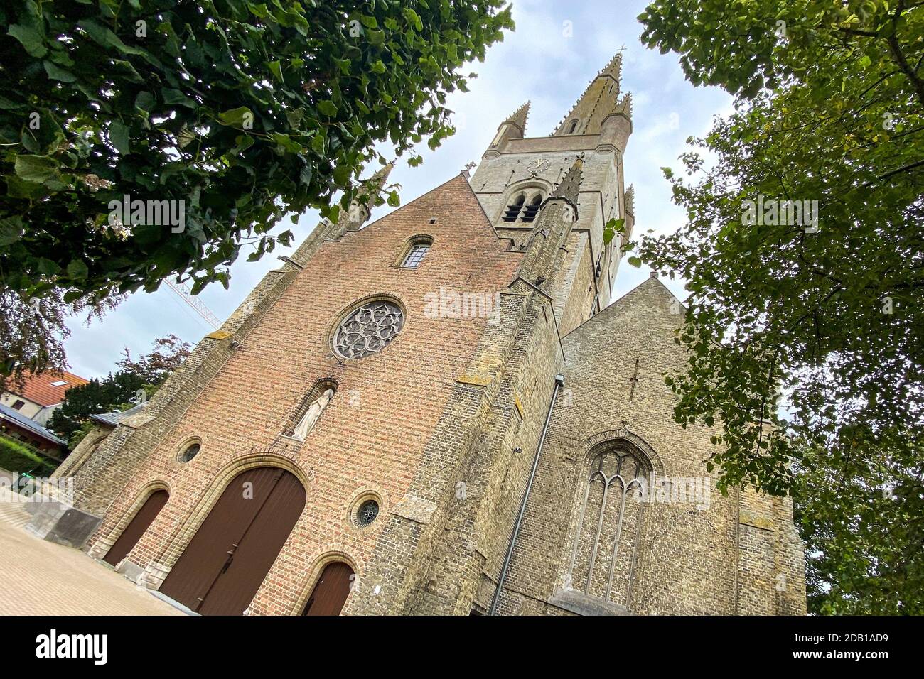 Illustration picture shows the Onze-Lieve-Vrouwkerk - Eglise Notre-Dame ...