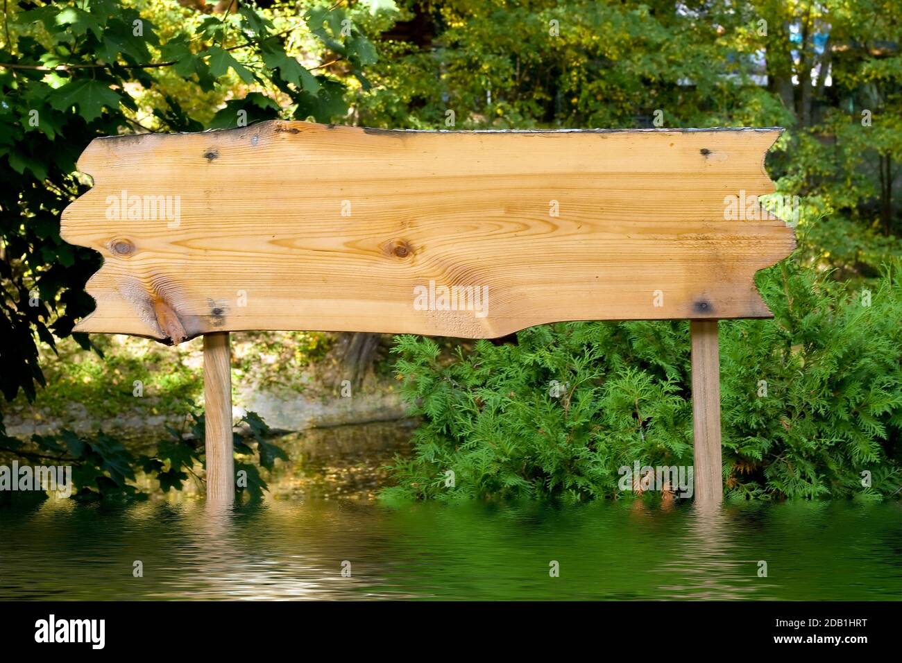 Flood warning announcement hi-res stock photography and images - Alamy