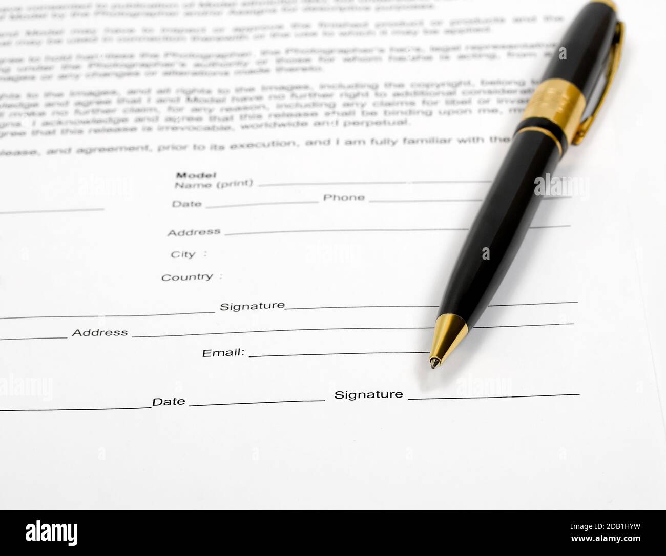 pen ready for signature in model release Stock Photo - Alamy