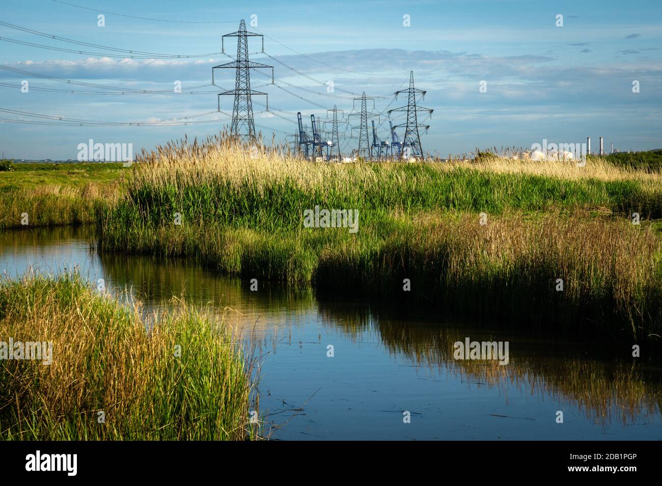 Bridge river swale hi-res stock photography and images - Alamy