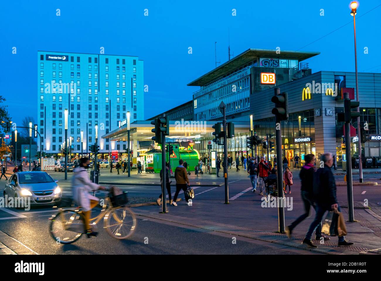 The city centre of Essen, Central Station, Hotel Hochhaus, Premier Inn ...