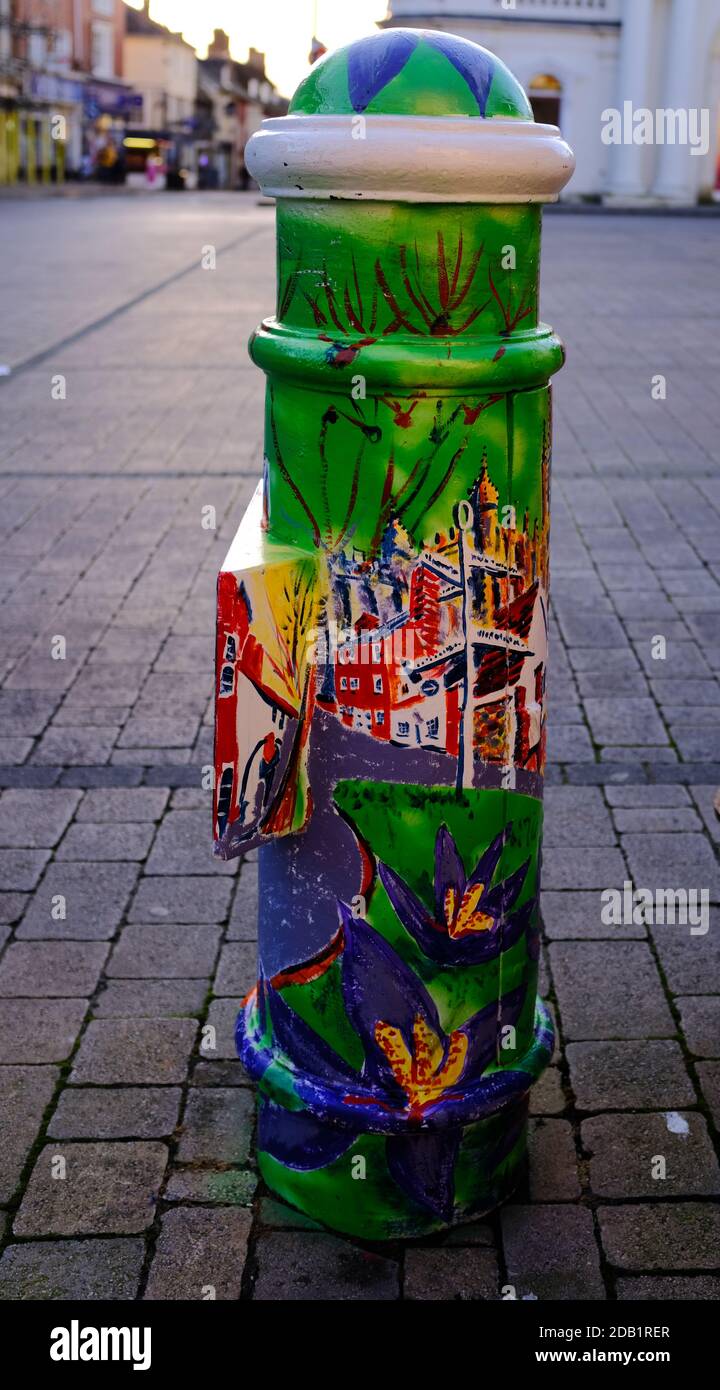 Painted bollard hi-res stock photography and images - Alamy