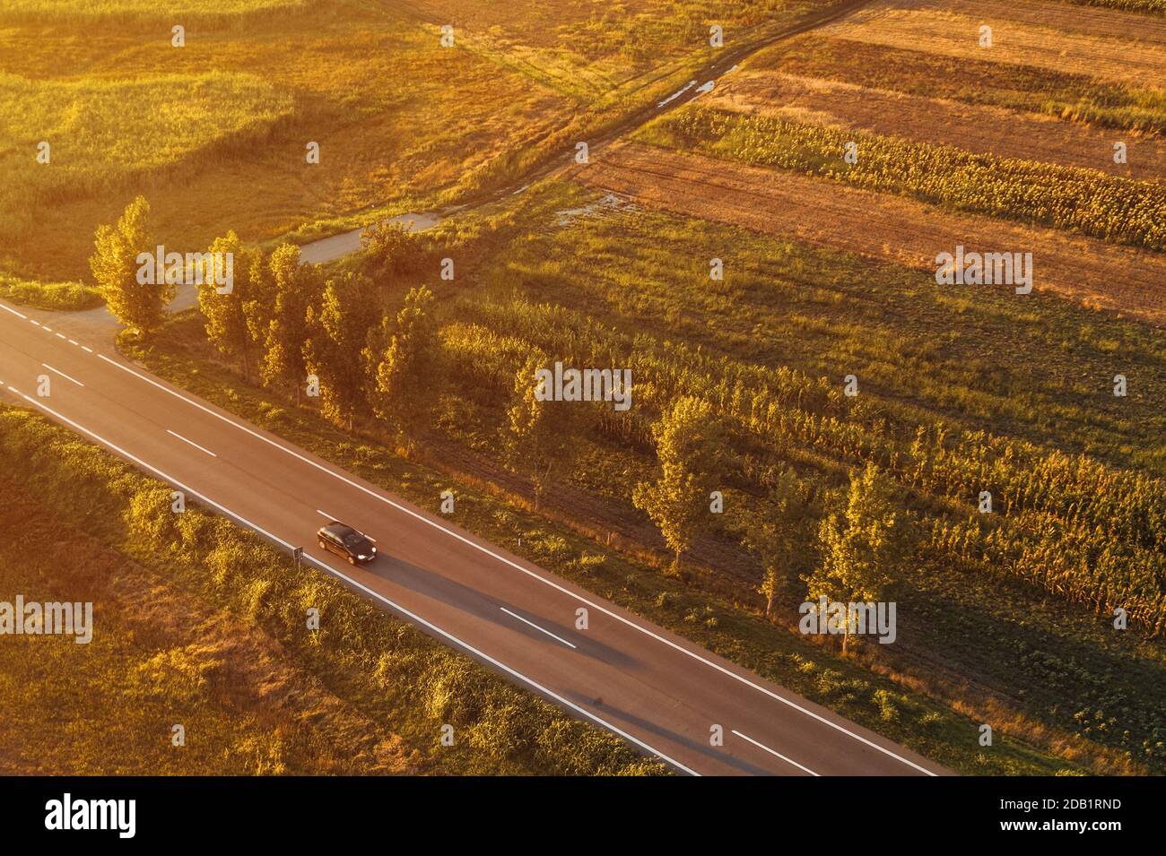 Car driving in countryside hi-res stock photography and images - Alamy