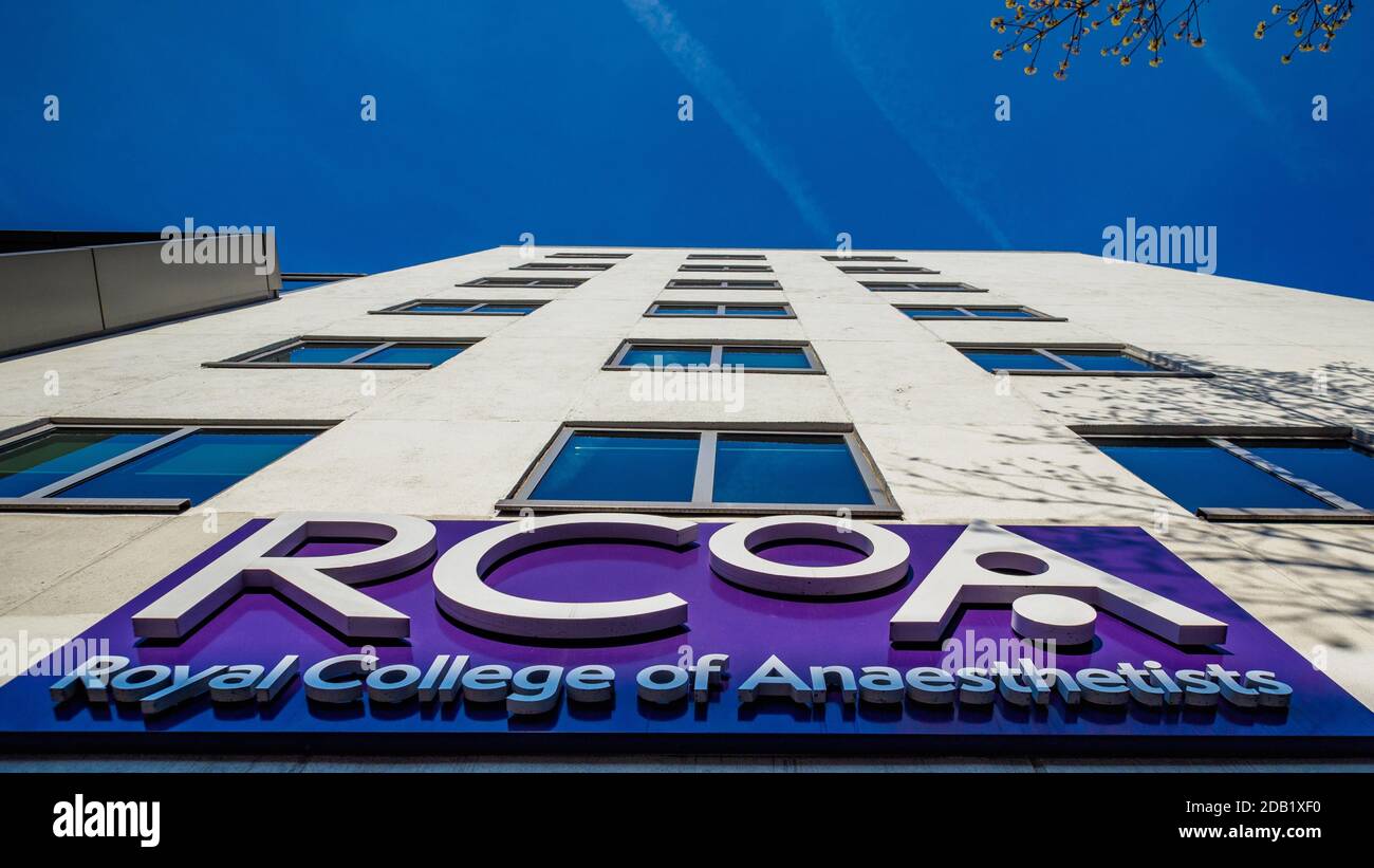 Royal college of anaesthetists head office hi-res stock photography and ...