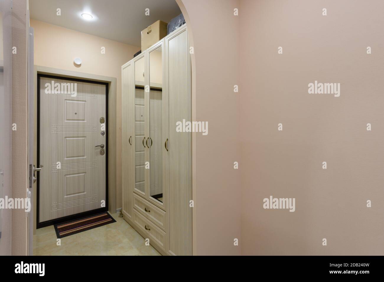 Ordinary hall hi-res stock photography and images - Alamy