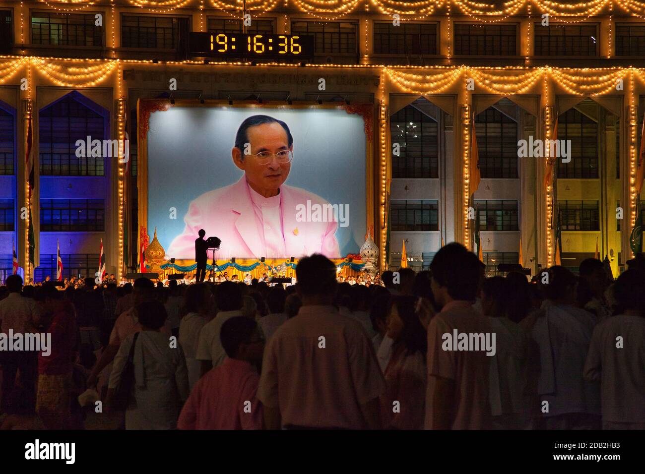 BANGKOK, THAILAND - Dec 05, 2010: Party evening for the previous King ...