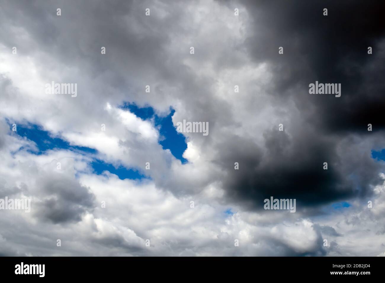 overcast blue white background dramatic Stock Photo - Alamy