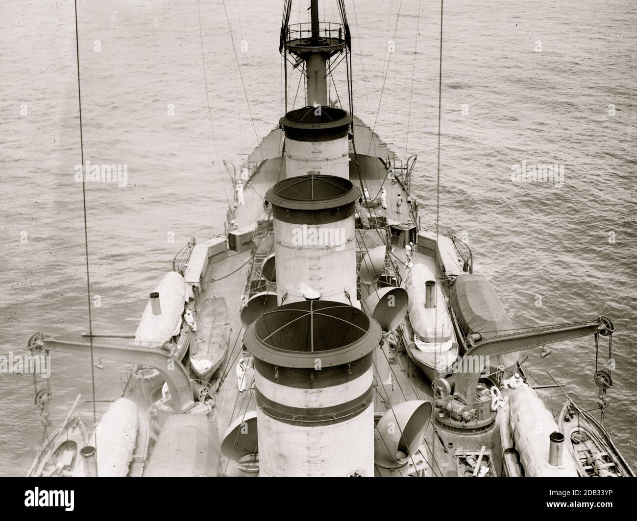Ship crow's nest 1912 hi-res stock photography and images - Alamy