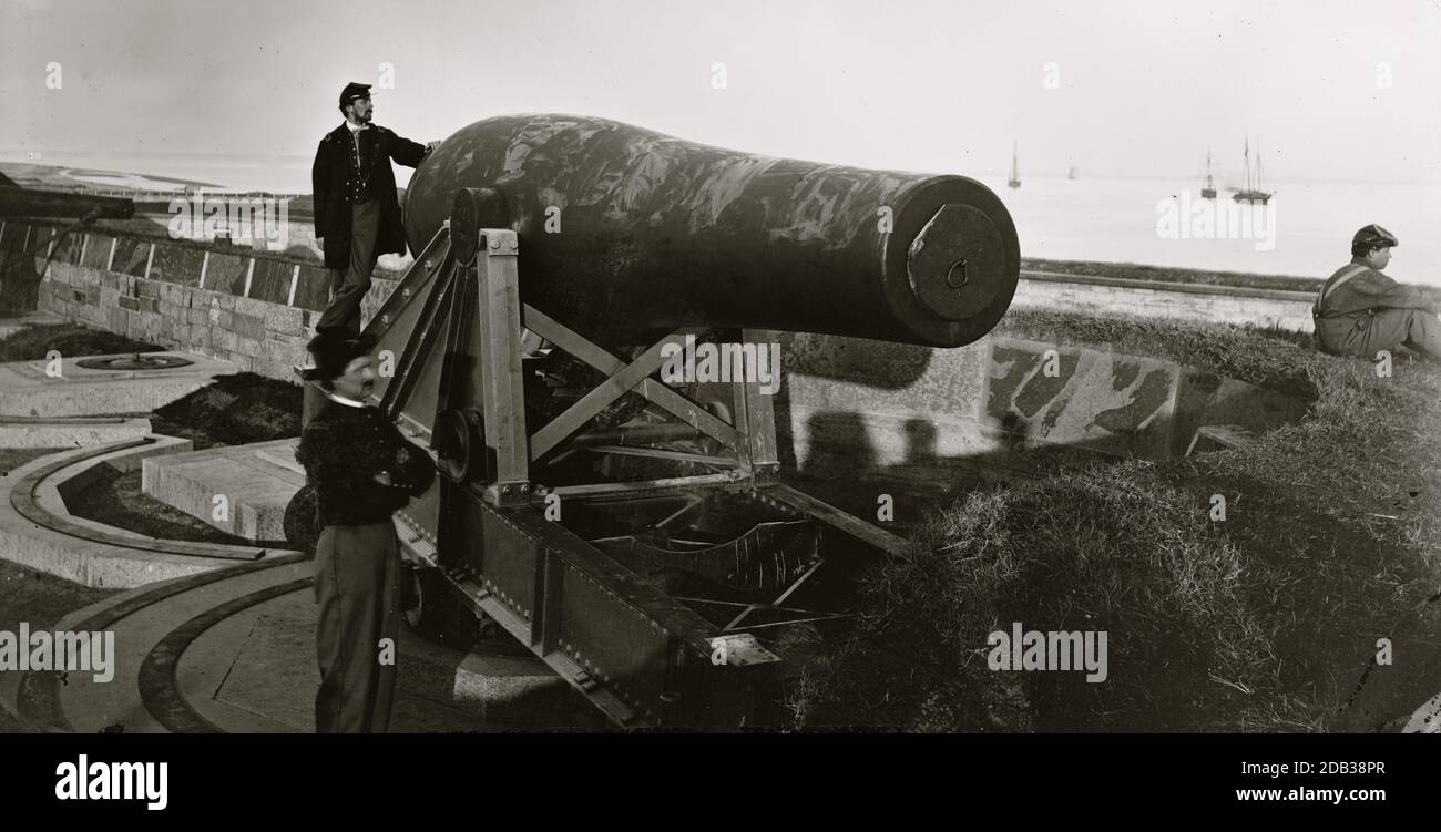 15 inch rodman gun hi-res stock photography and images - Alamy