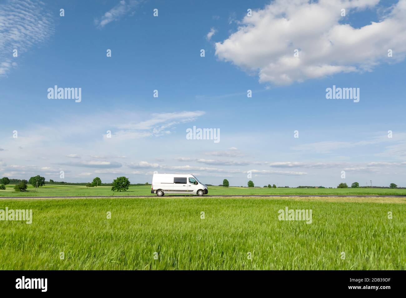 Delivery vehicle hi-res stock photography and images - Alamy