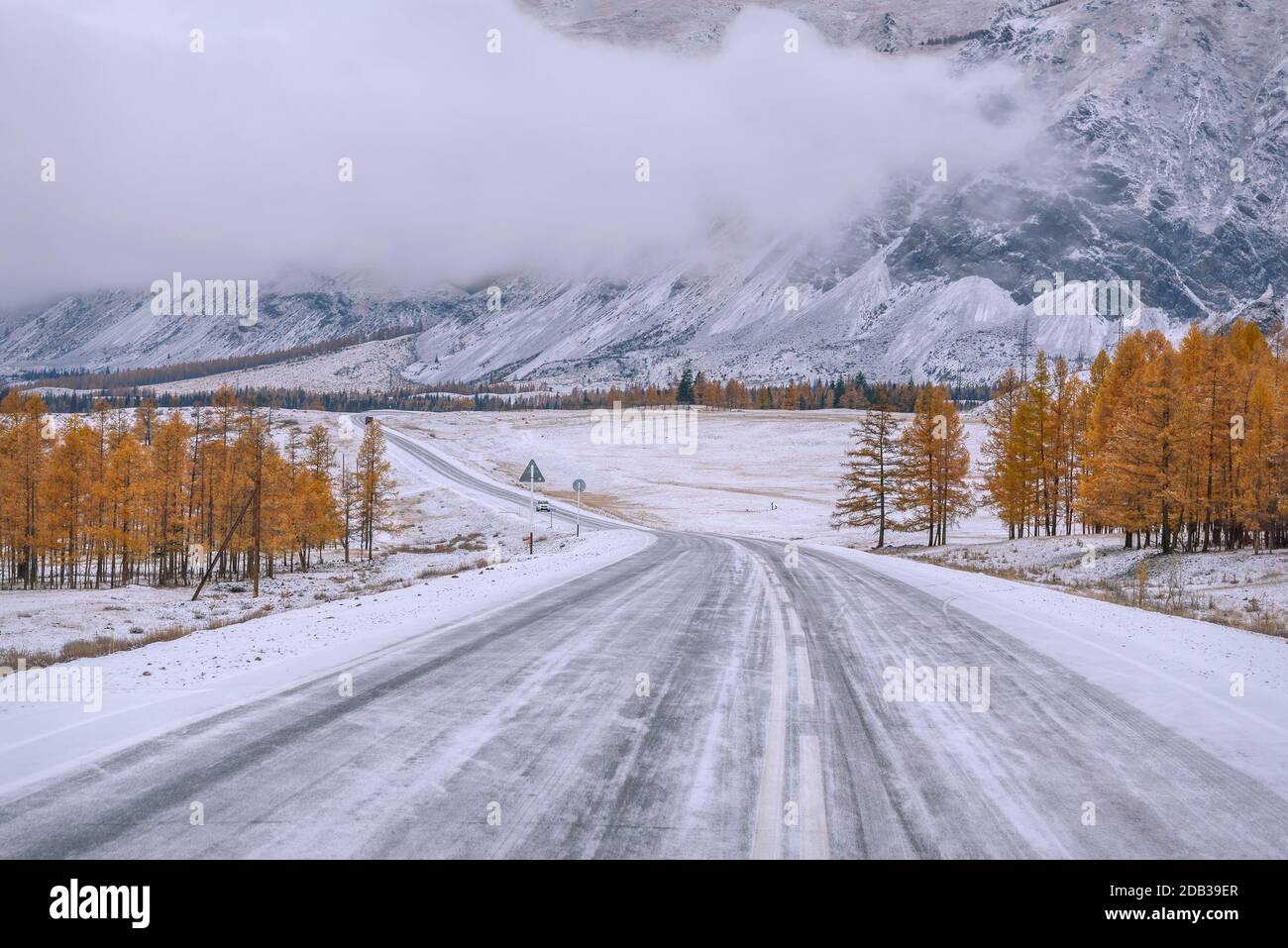 Golden highway hi-res stock photography and images - Alamy